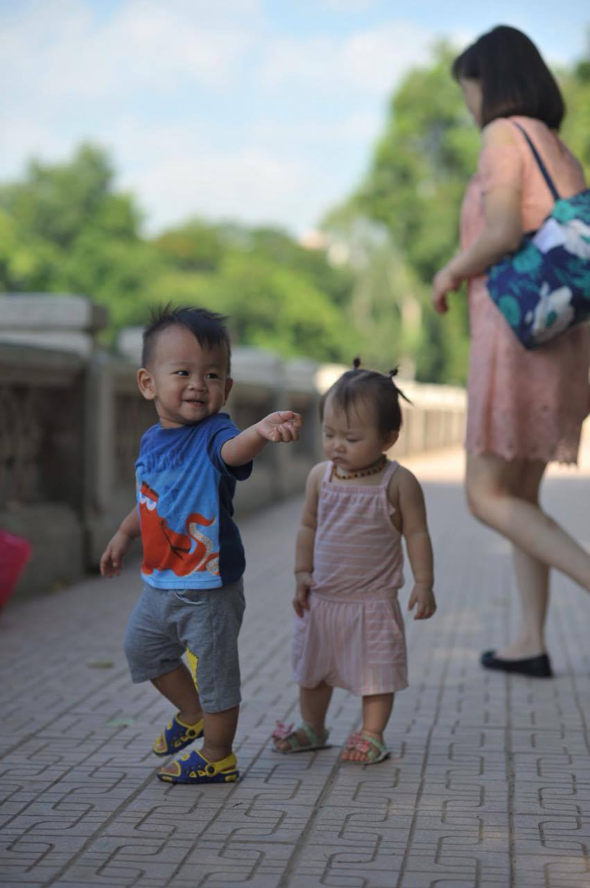 V?? sao con ch??ng ta ???m? Nu??i con kh??ng l???m d???ng kh??ng sinh ...